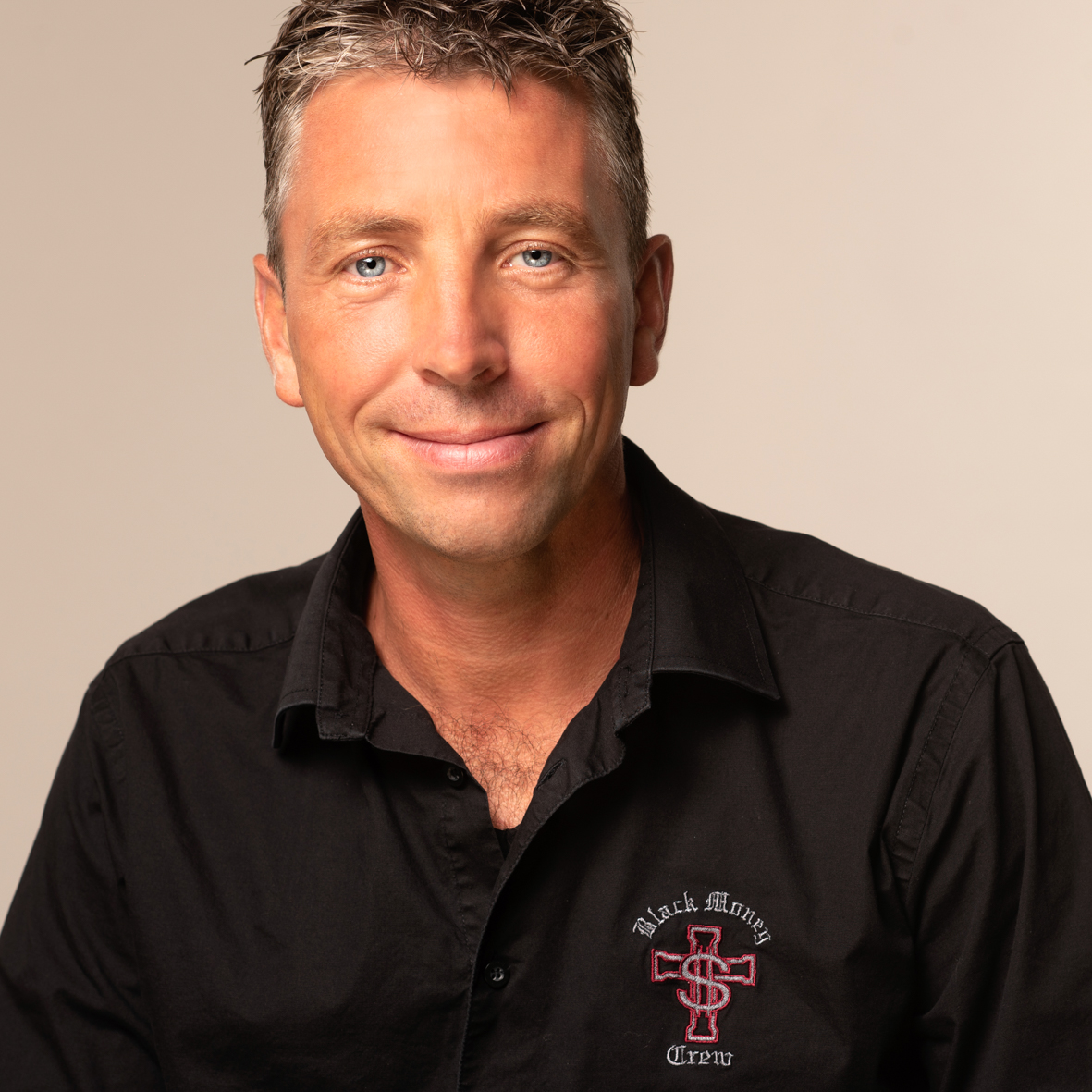 Über uns - Ricardo Grund